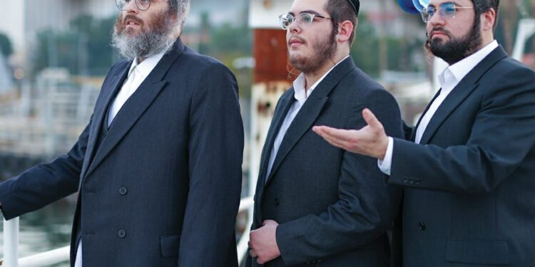 Dudi Kalisch, Motty Vizel & Yossi Fried: “Mayim Bochim” – JE Network
